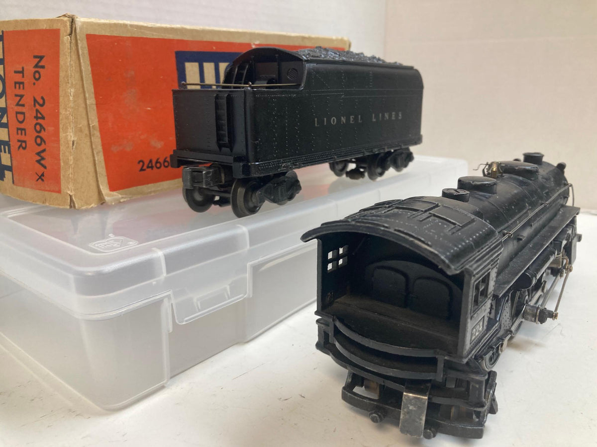 Lionel 224 2-6-2 Prairie-Type Steam Locomotive with 2466W Whistle Tend ...
